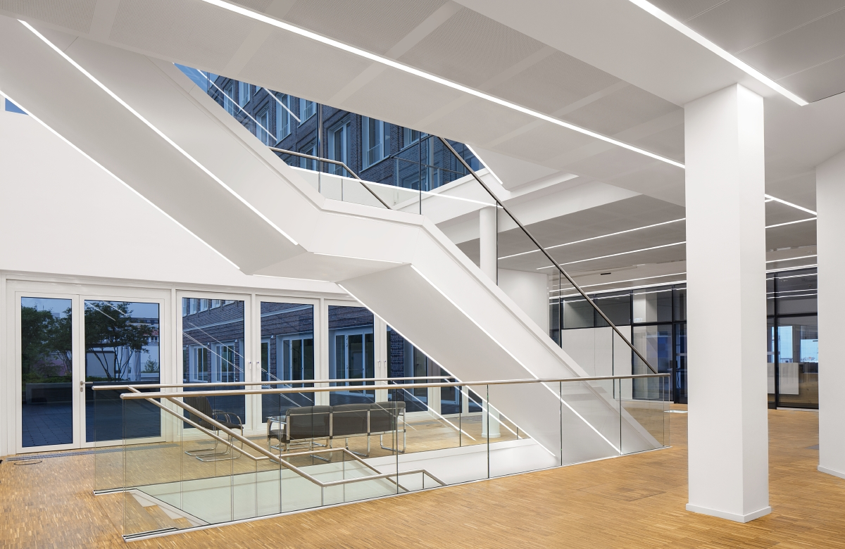 April 8, 2019 – Spectrum Lighting Austin